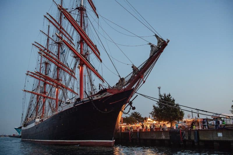 Viermast-Bark Sedov am Rostock Cruise Festival - Kreuzfahrt Blog
