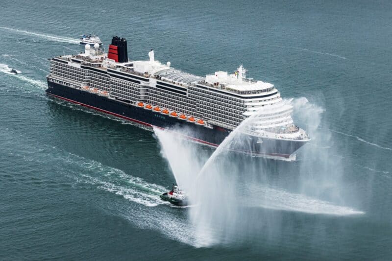 Ein Traum wird wahr: Am 2. Juli läuft die Queen Anne in Hamburg ein ...